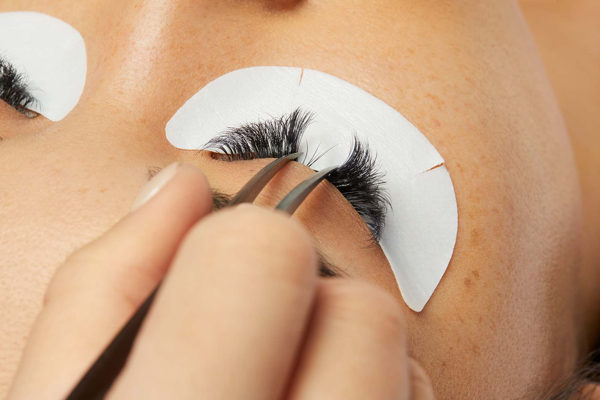 Choosing the Right Tweezers: A Guide for Every Lash Type – TDANCE